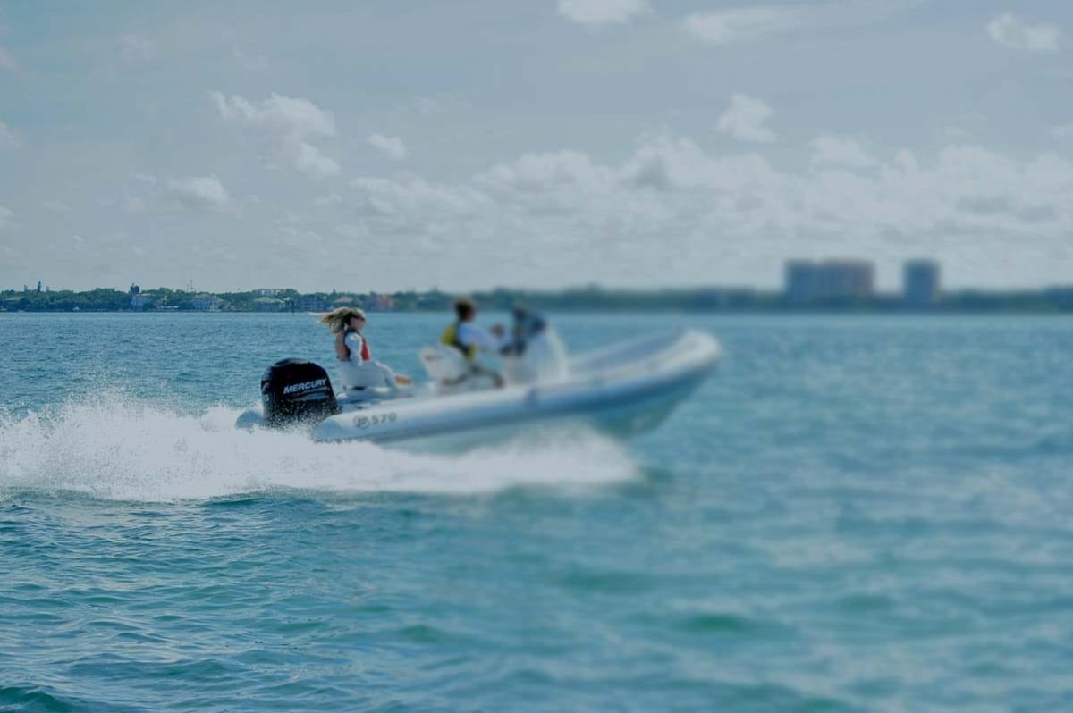 US Powerboating - The best on-the-water powerboat instruction available